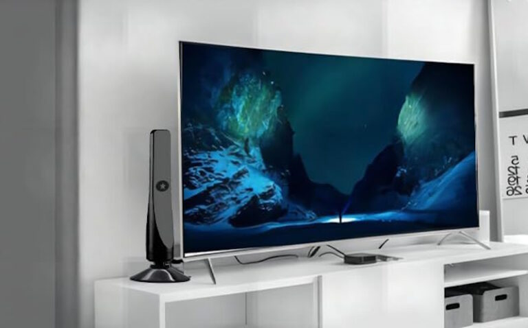 Verwandeln Sie Ihr Fernseherlebnis mit einer Antenne, die Hunderte von ...